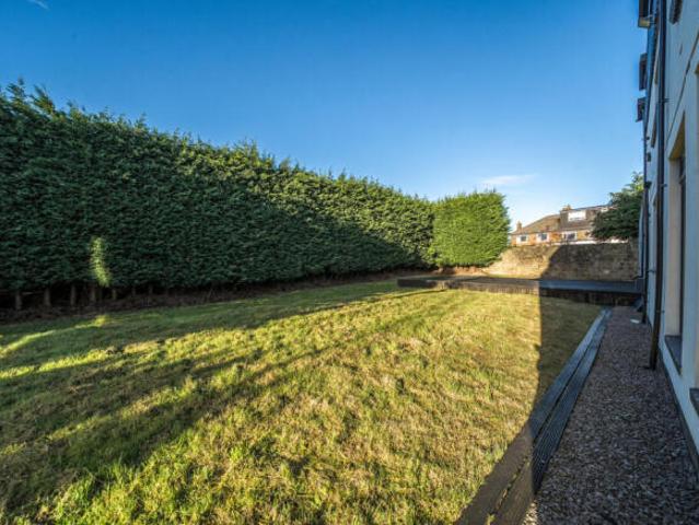 6 bedroom detached house for sale in Grange Close, Horsforth, Leeds, LS18