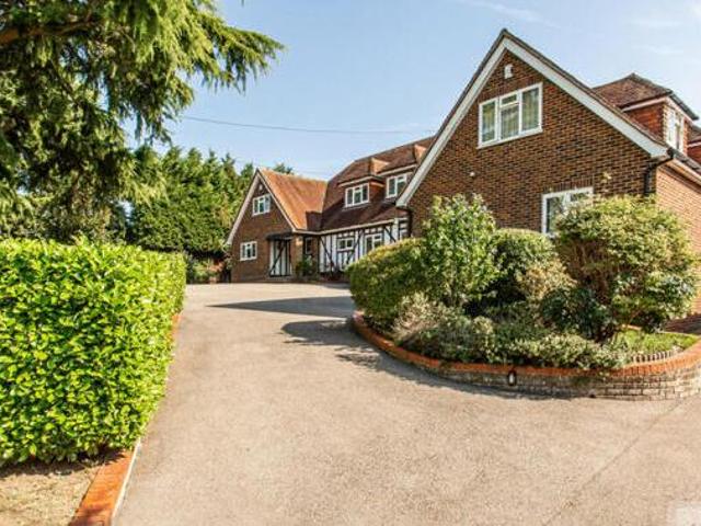 6 Bedroom Detached House For Sale In Danbury