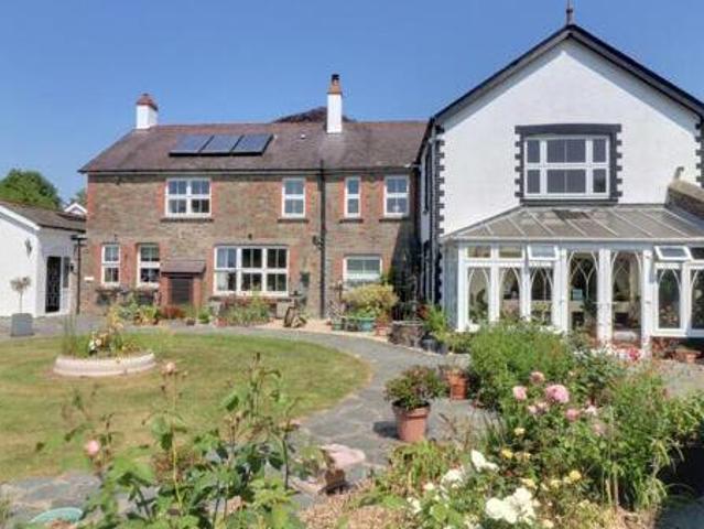 6 Bedroom Detached House For Sale In Devon