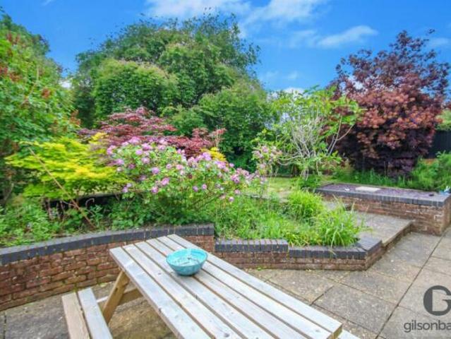 6 bedroom detached house for sale in Dereham Road, Norwich, NR5