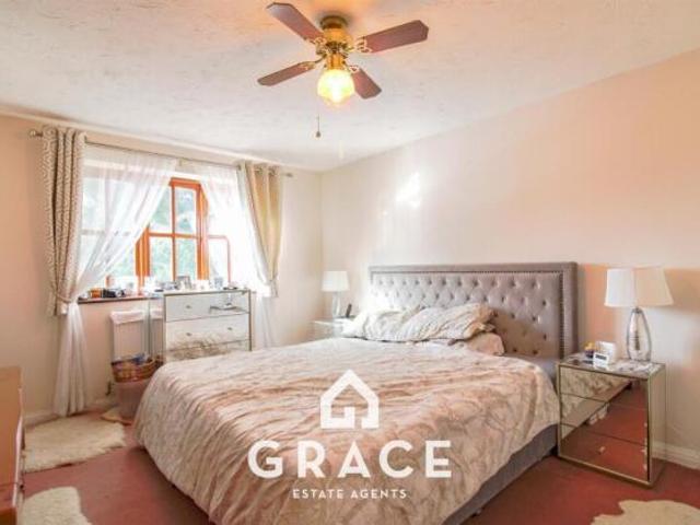 6 bedroom detached house for sale in Eastern Close, Rushmere St. Andrew, Ipswich, IP4
