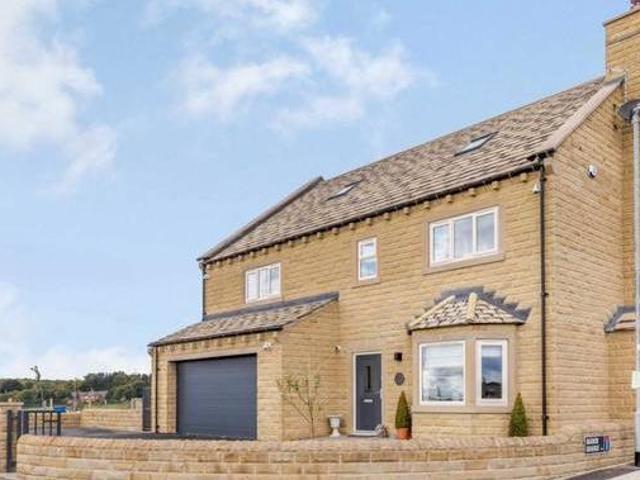 6 bedroom detached house for sale in Far View 1 Manor Grange Tingley WF3 1FP WF3