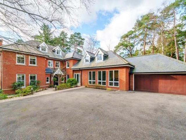 6 Bedroom Detached House For Sale In Farnham