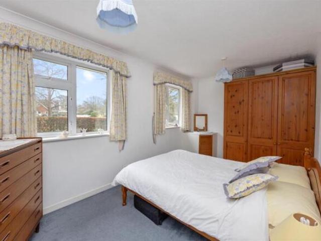 6 bedroom detached house for sale in Furze Close, Worthing, BN13
