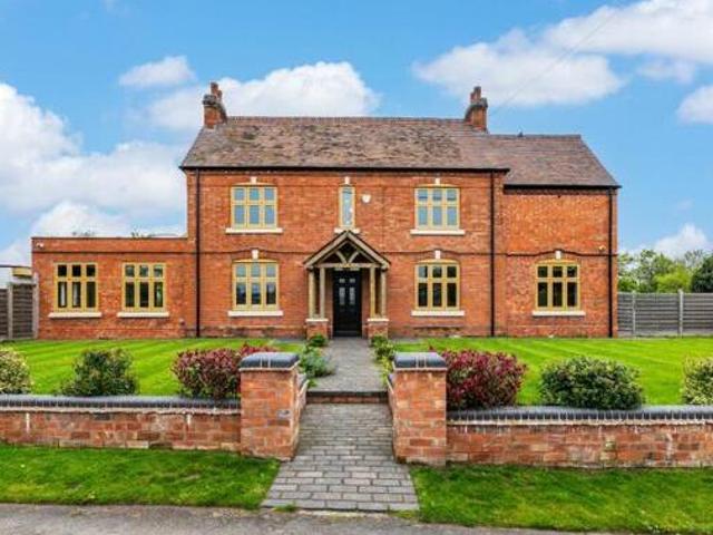 6 Bedroom Detached House For Sale In Knowle