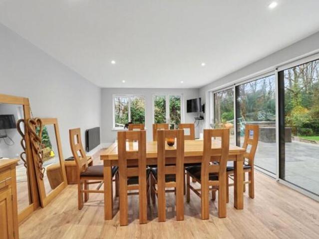 6 bedroom detached house for sale in Kew Lane, Bursledon, SO31