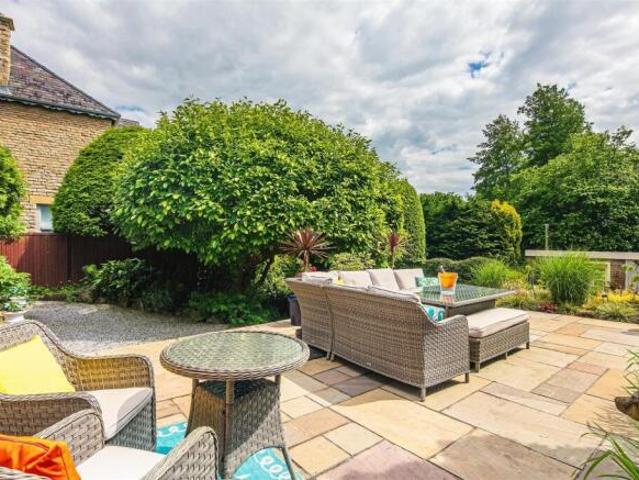 6 bedroom detached house for sale in Kenwood Park Road, Nether Edge, Sheffield, S7
