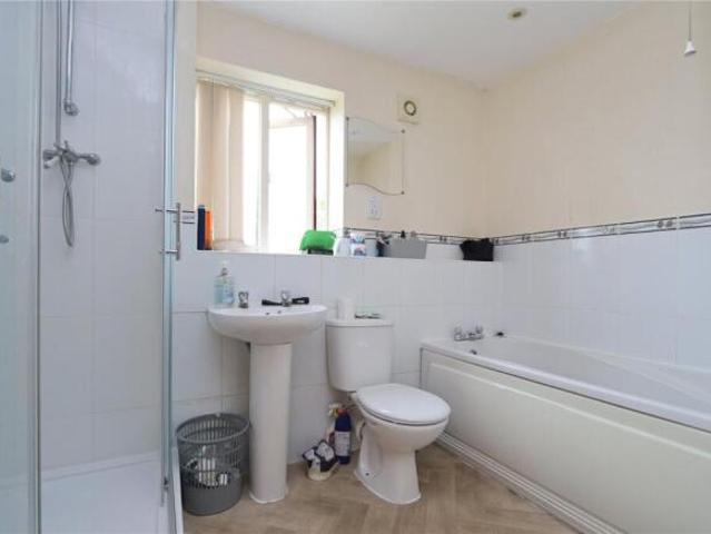6 bedroom detached house for sale in Kidderminster Walk, Broughton, MK10