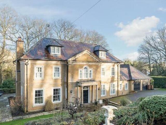 6 Bedroom Detached House For Sale In Kingswood