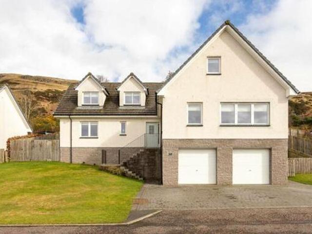 6 Bedroom Detached House For Sale In Kinnesswood, Kinross