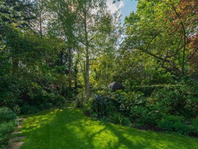 6 bedroom detached house for sale in Hamilton Terrace, St John's Wood, London, NW8