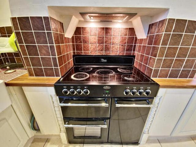 6 bedroom detached house for sale in Heyworth Street, Derby, DE22