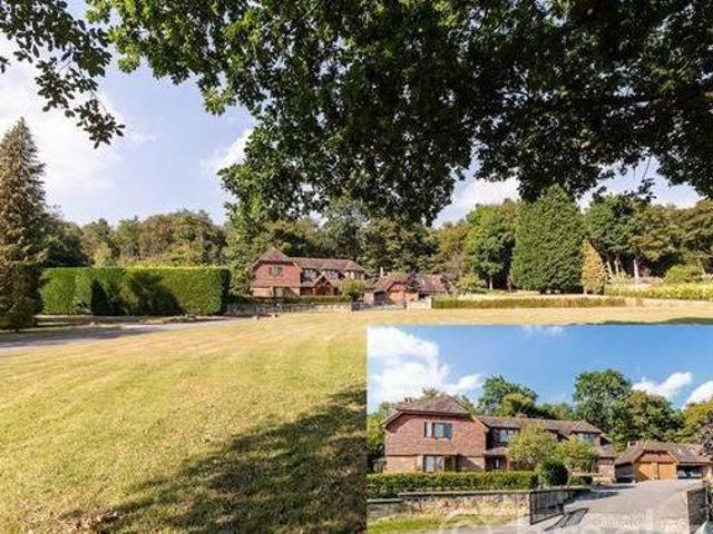 6 bedroom detached house for sale in High Broom Lane Crowborough TN6