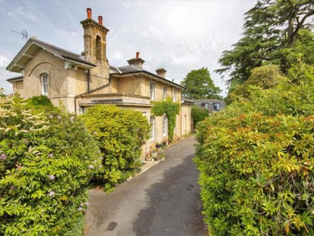6 bedroom detached house for sale in High Street, Bidborough, Tunbridge Wells, Kent TN3