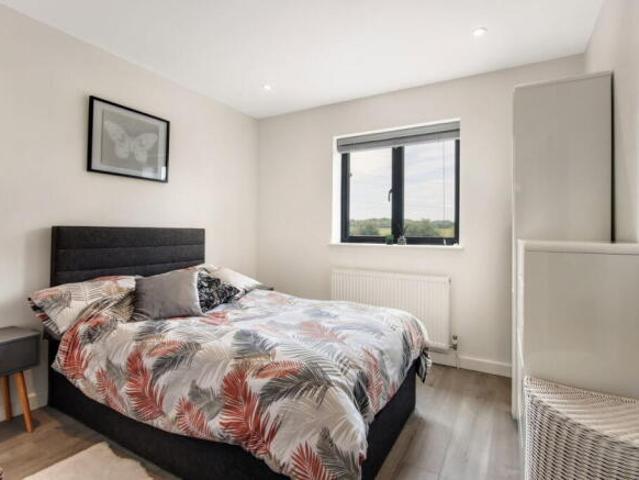 6 bedroom detached house for sale in Highcross Road, Southfleet, DA13