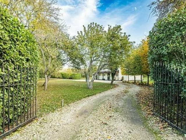 6 bedroom detached house for sale in Hurst Lane Oxford Oxfordshire OX2
