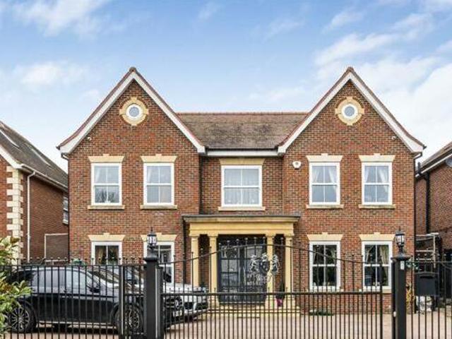6 Bedroom Detached House For Sale In Ickenham