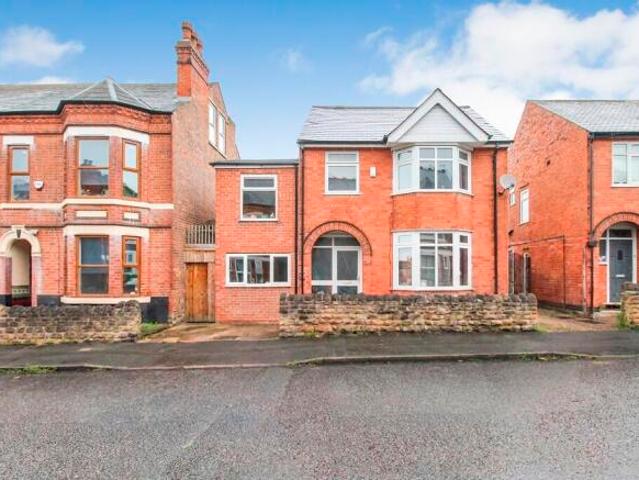 6 bedroom detached house for sale in Johnson Road, Lenton, Nottingham, NG7