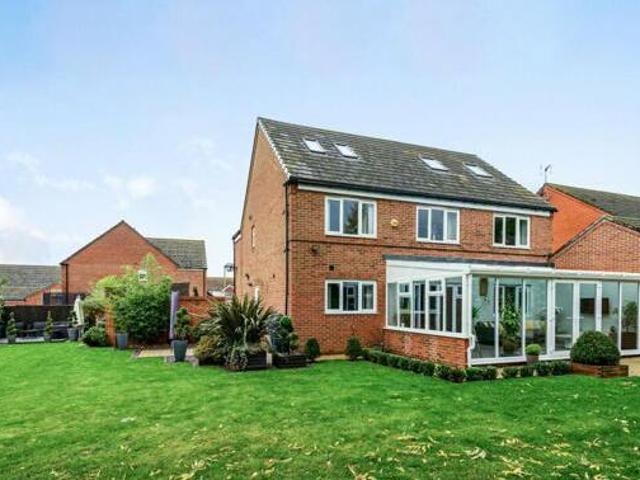 6 Bedroom Detached House For Sale In Lower Stondon