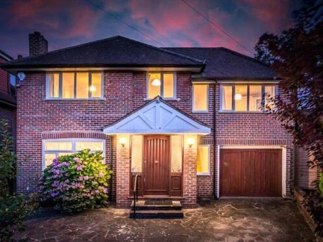 6 Bedroom Detached House For Sale In London