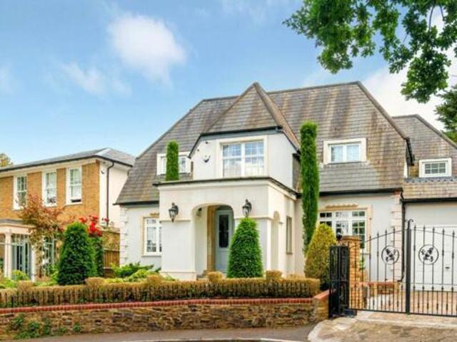 6 Bedroom Detached House For Sale In London