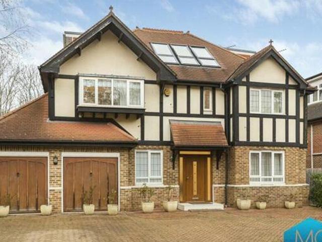 6 Bedroom Detached House For Sale In London