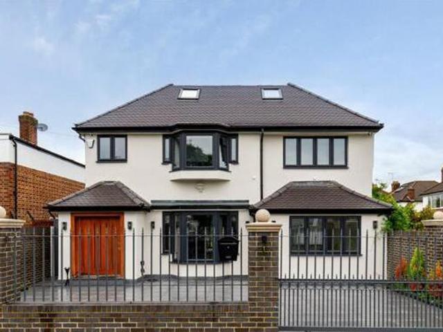 6 Bedroom Detached House For Sale In London