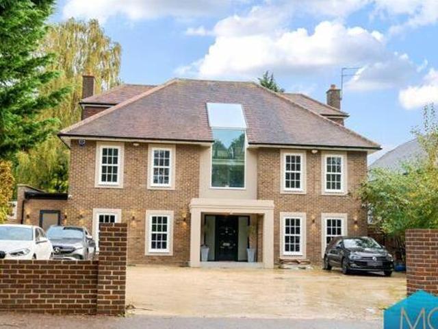6 Bedroom Detached House For Sale In London