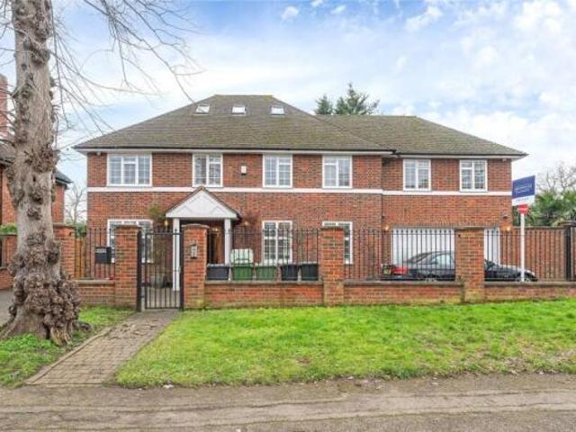 6 bedroom detached house for sale in Lawrie Park Avenue, London, SE26