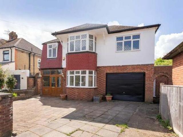 6 Bedroom Detached House For Sale In Langley