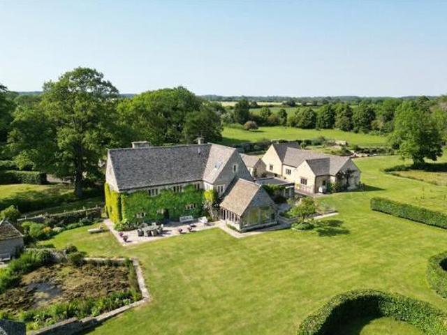6 Bedroom Detached House For Sale In Lechlade, Oxfordshire