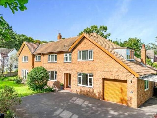 6 Bedroom Detached House For Sale In Leeds