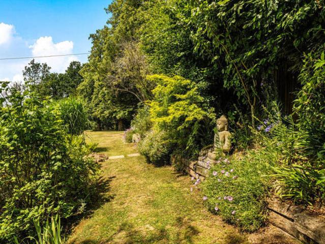 6 bedroom detached house for sale in Lughorse Lane, Hunton, ME15