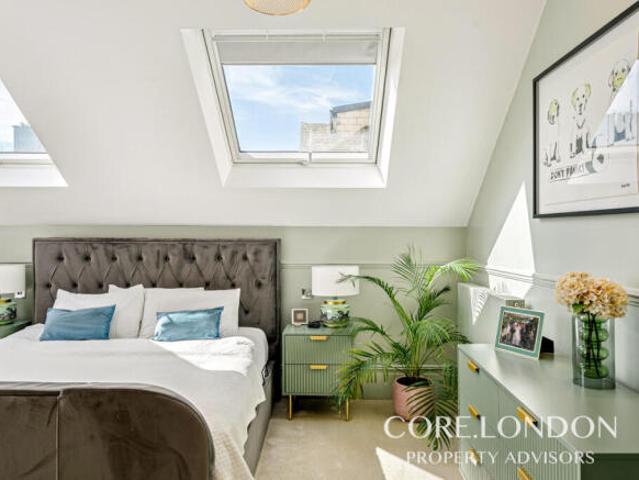 6 bedroom detached house for sale in Madeley Road, London, W5