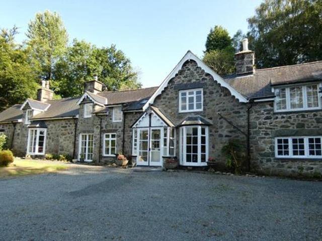 6 Bedroom Detached House For Sale In Maes Caled