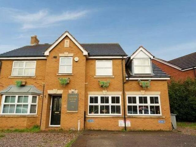 6 bedroom detached house for sale in Maple Leaf Drive Birmingham B37