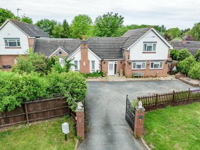 6 Bedroom Detached House For Sale In Mappleborough Green