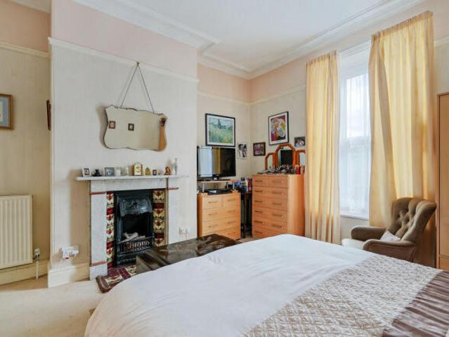 6 bedroom detached house for sale in Marlborough Road, Broomhill, Sheffield, S10