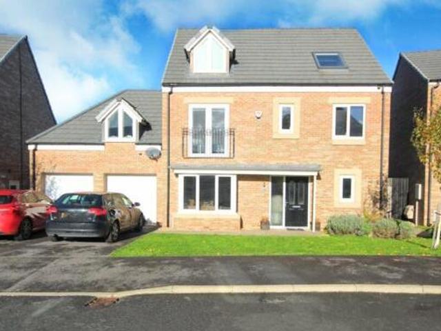 6 Bedroom Detached House For Sale In Middlesbrough, North Yorkshire