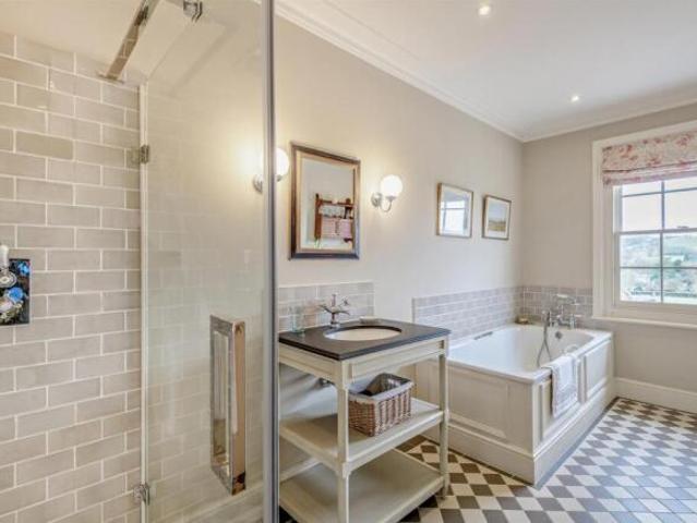 6 bedroom detached house for sale in North Elham, Canterbury, CT4