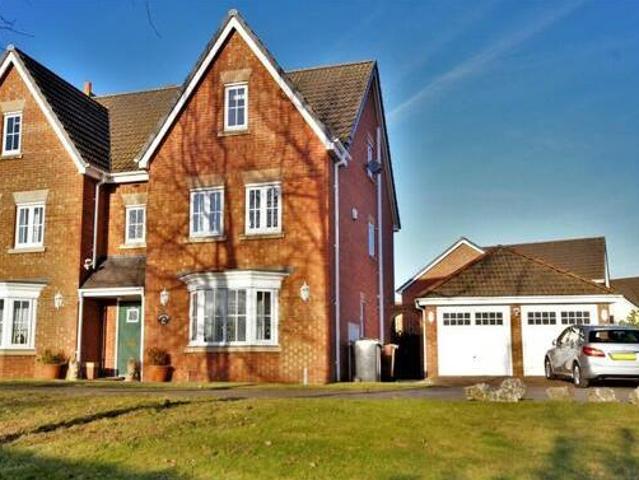 6 Bedroom Detached House For Sale In North Hykeham