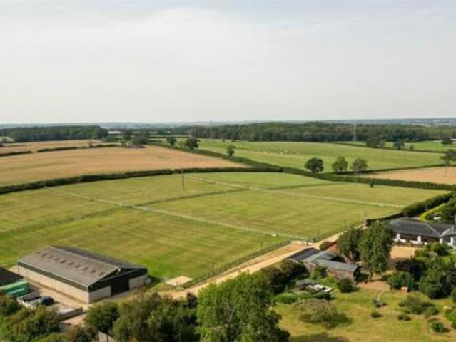 6 Bedroom Detached House For Sale In Nash