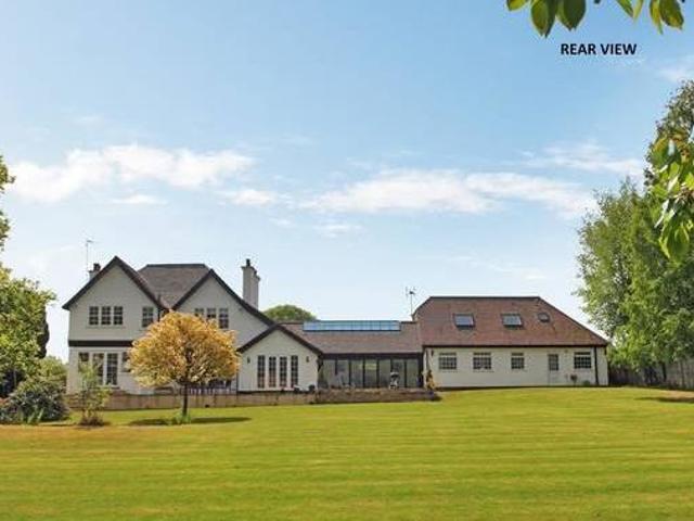 6 bedroom detached house for sale in New Road Rotherfield TN6