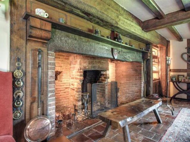 6 bedroom detached house for sale in Smarden Road, Biddenden, Ashford, Kent, TN27