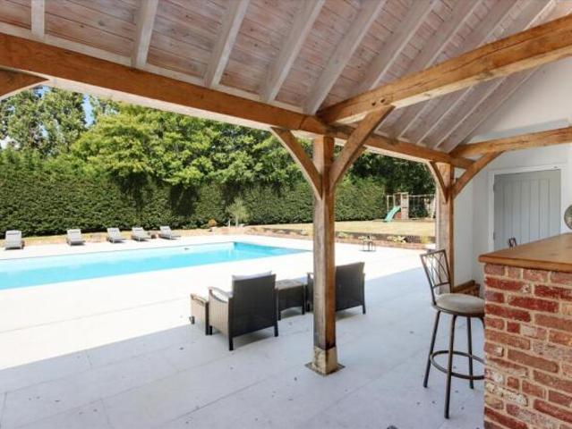 6 bedroom detached house for sale in Smiths Lane, Goudhurst, Cranbrook, Kent TN17