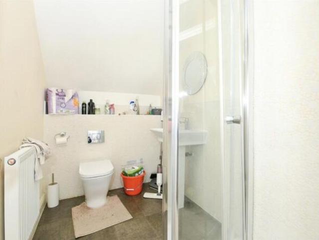 6 bedroom detached house for sale in Sorrel Close, Hampton Vale, Peterborough, PE7