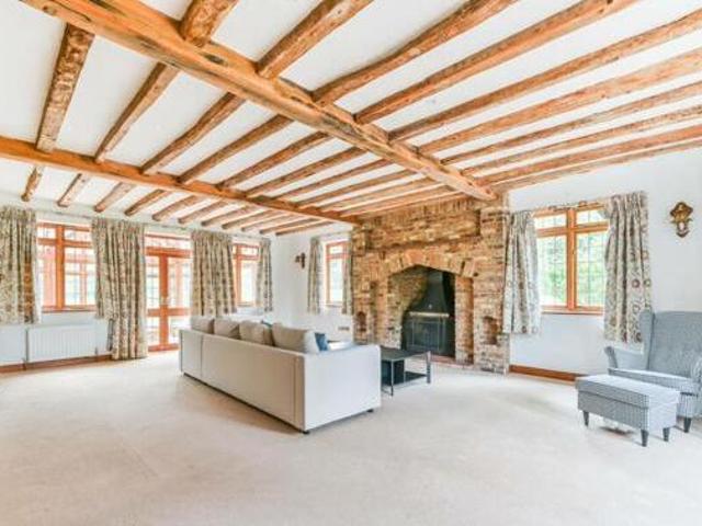 6 Bedroom Detached House For Sale In Shirley, Croydon