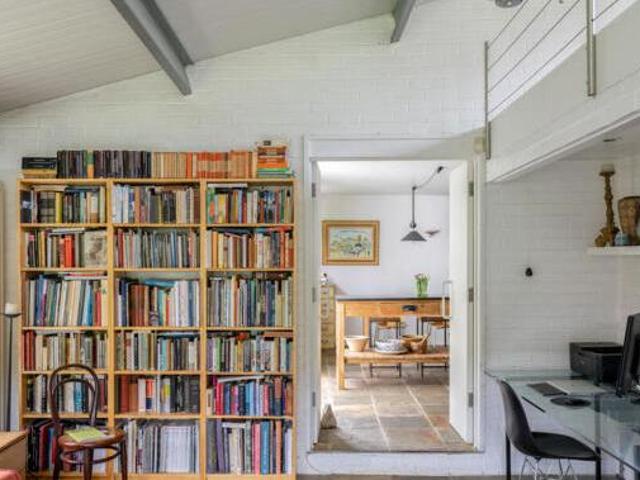 6 Bedroom Detached House For Sale In Silsoe