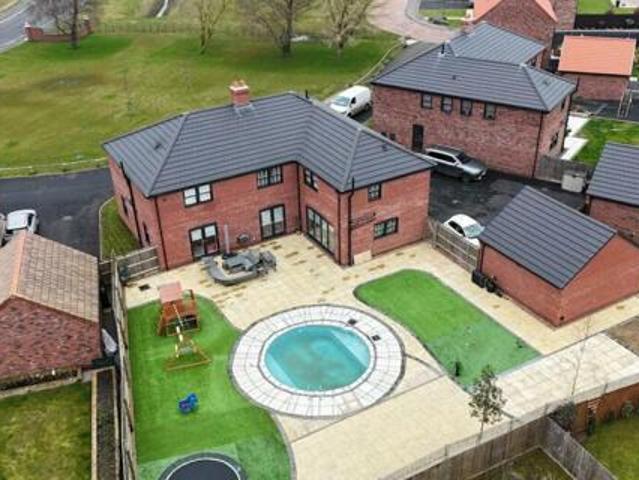 6 Bedroom Detached House For Sale In Spalding