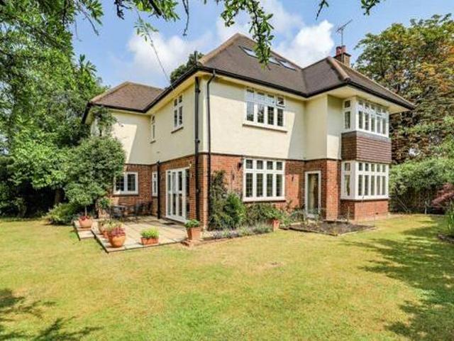6 Bedroom Detached House For Sale In St. Albans, Hertfordshire
